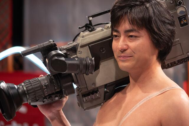 山田孝之尺度突破代表作!netflix《av帝王》最終預告奔放釋出! Manfashion這樣變型男